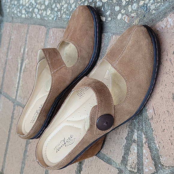 Strictly Comfort | Shoes | Strictly Comfort Brown Suede Leather Wedges ...